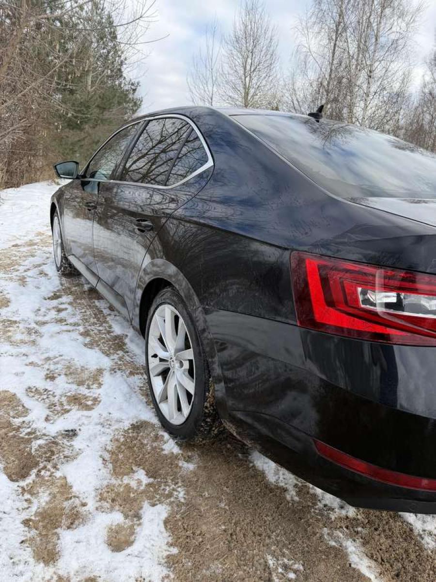 Черный Шкода Суперб 2015 в Вильнюс, объемом двигателя 1.97 л и пробегом 308 тыс. км за 10600 €, фото 9 на AUTOMOTO.COM.LV