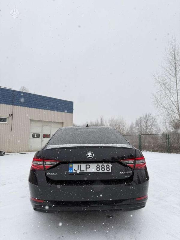 Black Skoda SuperB 2016 in Vilnius, with an engine capacity of 1.97 L and mileage of 295 thousand km for 13500 €, photo 3 on AUTOMOTO.COM.LV