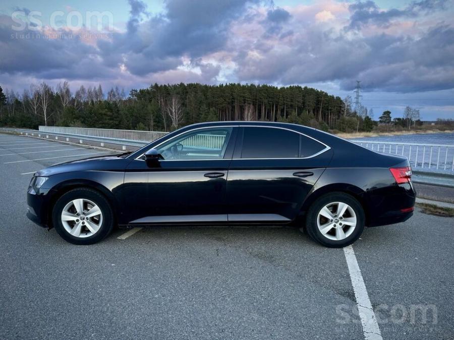 Melns Skoda SuperB 2016 Rīga, ar dzinēja tilpumu 2.00 L un nobraukumu 265 tūkst. km par 8900 €, foto 3 vietnē AUTOMOTO.COM.LV