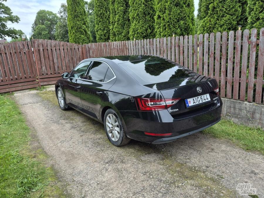 Melns Skoda SuperB 2016 Viļņa, ar dzinēja tilpumu 2.00 L un nobraukumu 320 tūkst. km par 8000 €, foto 8 vietnē AUTOMOTO.COM.LV