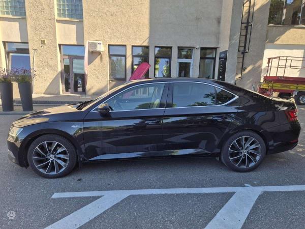 Black Skoda SuperB 2016 in Vilnius, with an engine capacity of 1.80 L and mileage of 254 thousand km for 5500 €, photo 3 on AUTOMOTO.COM.LV