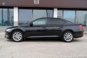Black Skoda SuperB 2016 in Vilnius, with an engine capacity of 1.80 L and mileage of 190 thousand km for 13550 €, photo 6 on AUTOMOTO.COM.LV
