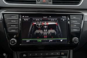 Black Skoda SuperB 2016 in Vilnius, with an engine capacity of 1.80 L and mileage of 190 thousand km for 13550 €, photo 22 on AUTOMOTO.COM.LV