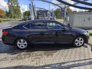 Melns Skoda SuperB 2016 Rīga, ar dzinēja tilpumu 2.00 L un nobraukumu 278 tūkst. km par 9500 €, foto 3 vietnē AUTOMOTO.COM.LV