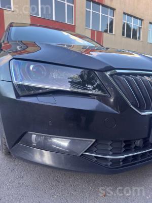 Black Skoda SuperB 2017 in Riga, with an engine capacity of 1.60 L and mileage of 335 thousand km for 10980 €, photo 5 on AUTOMOTO.COM.LV