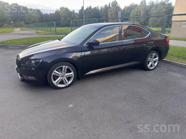 Skoda SuperB 2017 Rīga vietnē Melns Skoda SuperB 2017 Rīga, ar dzinēja tilpumu 1.60 L un nobraukumu 335 tūkst. km par 10980 €, foto 1 vietnē AUTOMOTO.COM.LV