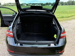Melns Skoda SuperB 2018 Rīga, ar dzinēja tilpumu 1.60 L un nobraukumu 247 tūkst. km par 9300 €, foto 14 vietnē AUTOMOTO.COM.LV