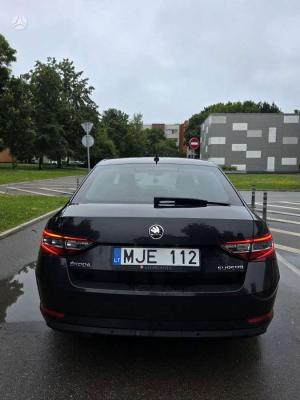 Melns Skoda SuperB 2018 Kretinga, ar dzinēja tilpumu 1.97 L un nobraukumu 345 tūkst. km par 14800 €, foto 5 vietnē AUTOMOTO.COM.LV
