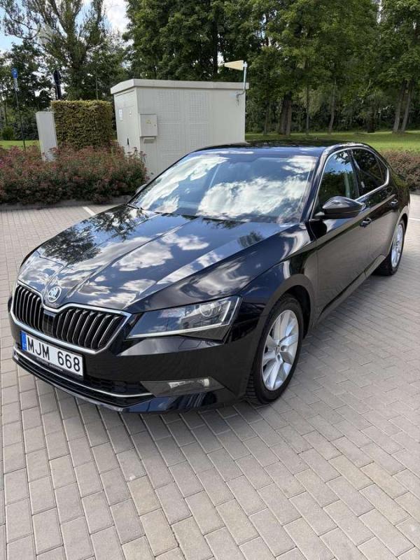 Melns Skoda SuperB 2018 Viļņa, ar dzinēja tilpumu 1.60 L un nobraukumu 221 tūkst. km par 10400 €, foto 1 vietnē AUTOMOTO.COM.LV