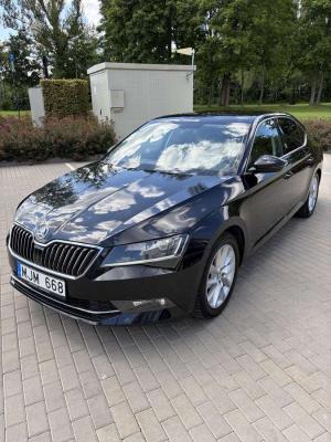 Black Skoda SuperB 2018 in Vilnius, with an engine capacity of 1.60 L and mileage of 221 thousand km for 10400 €, photo  on AUTOMOTO.COM.LV
