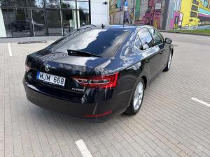 Black Skoda SuperB 2018 in Vilnius, with an engine capacity of 1.60 L and mileage of 221 thousand km for 10400 €, photo 8 on AUTOMOTO.COM.LV