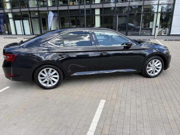 Melns Skoda SuperB 2018 Viļņa, ar dzinēja tilpumu 1.60 L un nobraukumu 221 tūkst. km par 10400 €, foto 8 vietnē AUTOMOTO.COM.LV