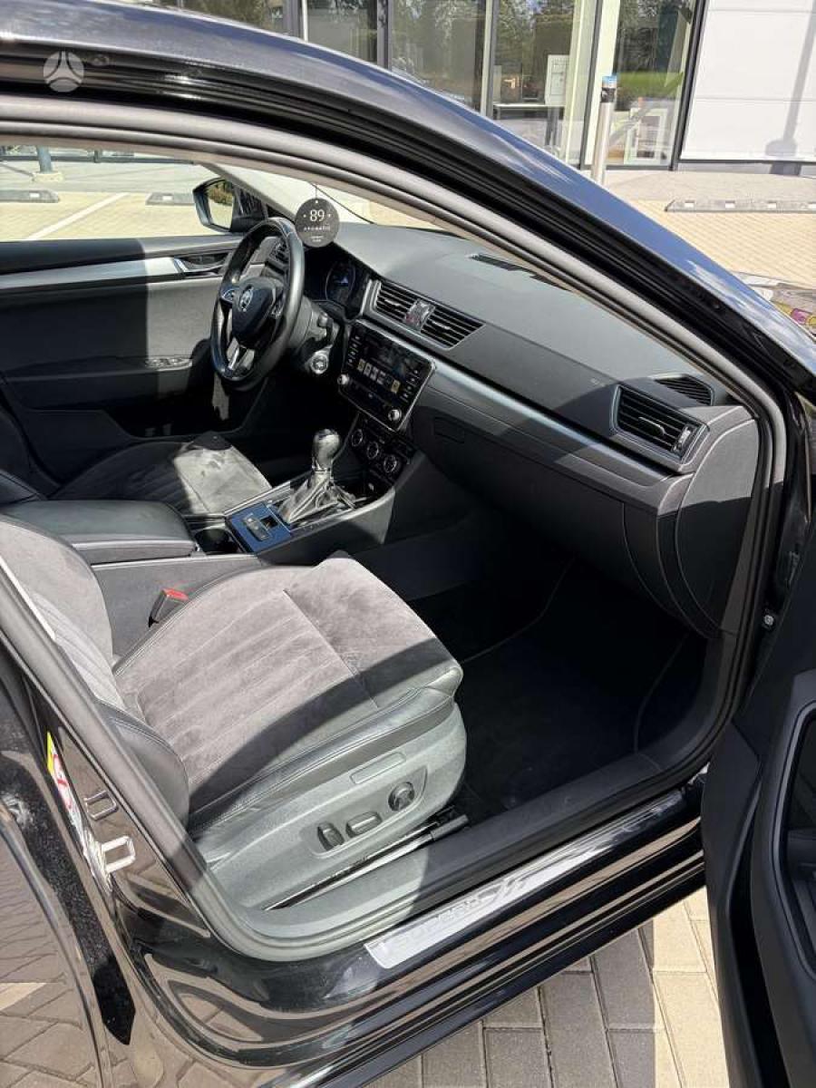 Black Skoda SuperB 2018 in Vilnius, with an engine capacity of 1.60 L and mileage of 221 thousand km for 10400 €, photo 18 on AUTOMOTO.COM.LV