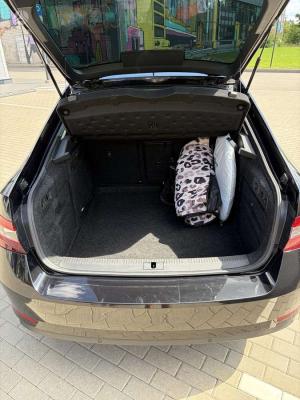 Black Skoda SuperB 2018 in Vilnius, with an engine capacity of 1.60 L and mileage of 221 thousand km for 10400 €, photo 19 on AUTOMOTO.COM.LV
