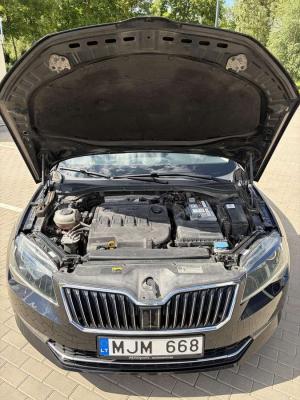 Black Skoda SuperB 2018 in Vilnius, with an engine capacity of 1.60 L and mileage of 221 thousand km for 10400 €, photo 20 on AUTOMOTO.COM.LV