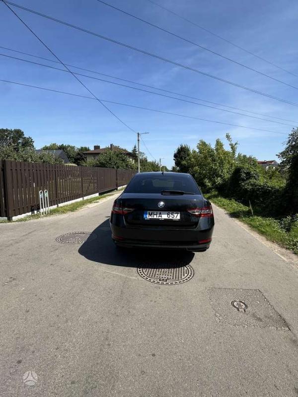 Melns Skoda SuperB 2018 Viļņa, ar dzinēja tilpumu 1.97 L un nobraukumu 297 tūkst. km par 11200 €, foto 4 vietnē AUTOMOTO.COM.LV