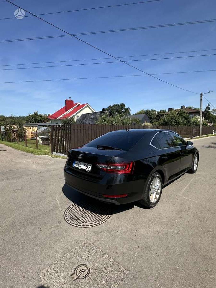 Melns Skoda SuperB 2018 Viļņa, ar dzinēja tilpumu 1.97 L un nobraukumu 297 tūkst. km par 11200 €, foto 6 vietnē AUTOMOTO.COM.LV