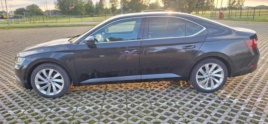 Melns Skoda SuperB 2018 Kauņa, ar dzinēja tilpumu 1.80 L un nobraukumu 189 tūkst. km par 14500 €, foto 4 vietnē AUTOMOTO.COM.LV