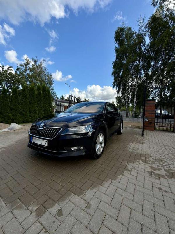 Skoda SuperB 2018 Klaipėda vietnē Melns Skoda SuperB 2018 Klaipėda, ar dzinēja tilpumu 1.80 L un nobraukumu 155 tūkst. km par 14000 €, foto 9 vietnē AUTOMOTO.COM.LV