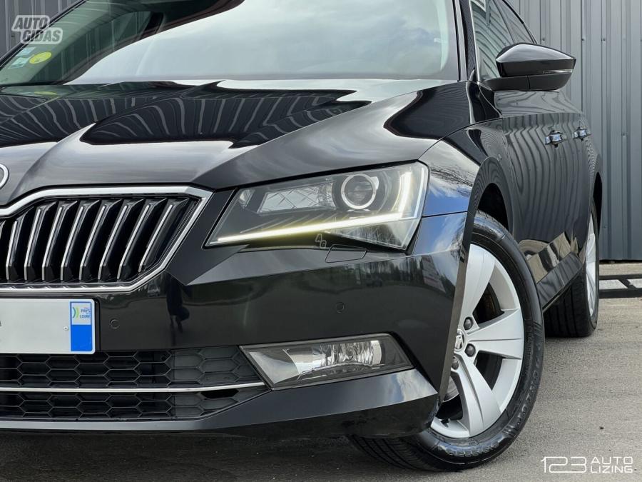 Black Skoda SuperB 2019 in Taurage, with an engine capacity of 2.00 L and mileage of 162 thousand km for 13990 €, photo 4 on AUTOMOTO.COM.LV