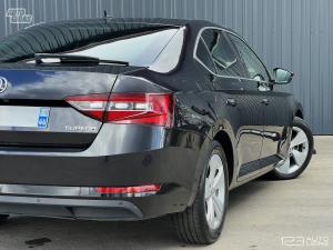 Black Skoda SuperB 2019 in Taurage, with an engine capacity of 2.00 L and mileage of 162 thousand km for 13990 €, photo 11 on AUTOMOTO.COM.LV