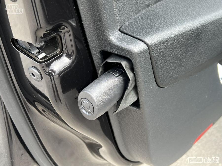 Black Skoda SuperB 2019 in Taurage, with an engine capacity of 2.00 L and mileage of 162 thousand km for 13990 €, photo 27 on AUTOMOTO.COM.LV