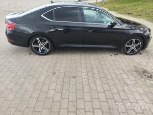 Melns Skoda SuperB 2019 Rīga, ar dzinēja tilpumu 1.50 L un nobraukumu 196 tūkst. km par 13900 €, foto 3 vietnē AUTOMOTO.COM.LV