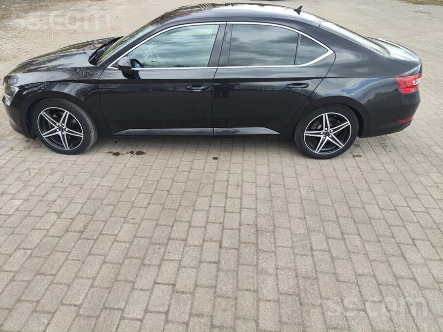 Melns Skoda SuperB 2019 Rīga, ar dzinēja tilpumu 1.50 L un nobraukumu 196 tūkst. km par 13900 €, foto 5 vietnē AUTOMOTO.COM.LV