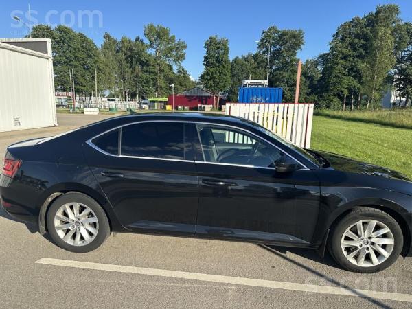 Black Skoda SuperB 2019 in Riga, with an engine capacity of 1.50 L and mileage of 250 thousand km for 12500 €, photo 4 on AUTOMOTO.COM.LV