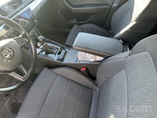 Black Skoda SuperB 2019 in Riga, with an engine capacity of 1.50 L and mileage of 250 thousand km for 12500 €, photo 5 on AUTOMOTO.COM.LV