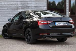 Black Skoda SuperB 2019 in Valmiera, with an engine capacity of 2.00 L and mileage of 140 thousand km for 21800 €, photo 5 on AUTOMOTO.COM.LV