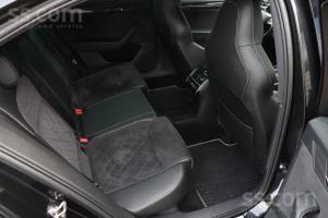 Black Skoda SuperB 2019 in Valmiera, with an engine capacity of 2.00 L and mileage of 140 thousand km for 21800 €, photo 8 on AUTOMOTO.COM.LV