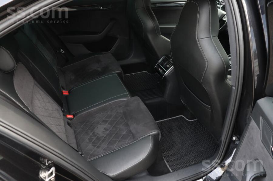 Black Skoda SuperB 2019 in Valmiera, with an engine capacity of 2.00 L and mileage of 140 thousand km for 21800 €, photo 8 on AUTOMOTO.COM.LV