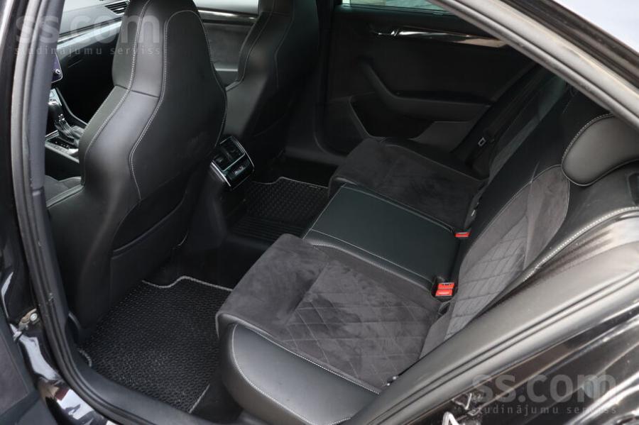 Black Skoda SuperB 2019 in Valmiera, with an engine capacity of 2.00 L and mileage of 140 thousand km for 21800 €, photo 9 on AUTOMOTO.COM.LV