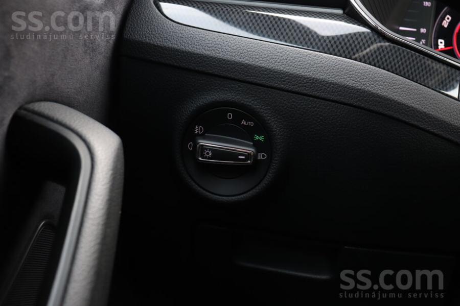 Black Skoda SuperB 2019 in Valmiera, with an engine capacity of 2.00 L and mileage of 140 thousand km for 21800 €, photo 19 on AUTOMOTO.COM.LV