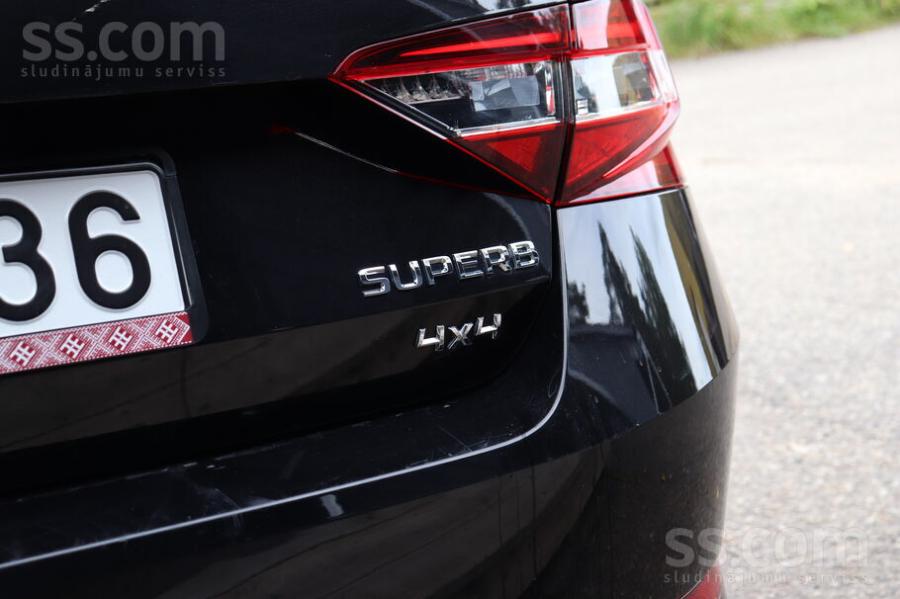 Black Skoda SuperB 2019 in Valmiera, with an engine capacity of 2.00 L and mileage of 140 thousand km for 21800 €, photo 35 on AUTOMOTO.COM.LV