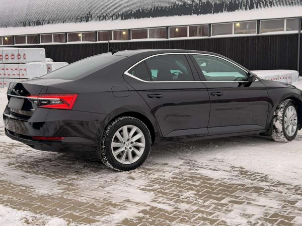 Black Skoda SuperB 2020 in Kaunas, with an engine capacity of 1.97 L and mileage of 300 thousand km for 16900 €, photo 3 on AUTOMOTO.COM.LV