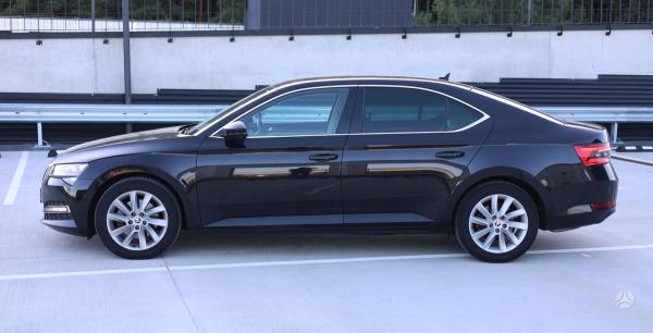 Black Skoda SuperB 2020 in Vilnius, with an engine capacity of 2.00 L and mileage of 146 thousand km for 20500 €, photo 6 on AUTOMOTO.COM.LV