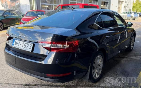 Melns Skoda SuperB 2020 Rīga, ar dzinēja tilpumu 1.50 L un nobraukumu 75 tūkst. km par 17500 €, foto 5 vietnē AUTOMOTO.COM.LV