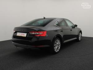 Black Skoda SuperB 2021 in Vilnius, with an engine capacity of 1.50 L and mileage of 169 thousand km for 18199 €, photo 8 on AUTOMOTO.COM.LV