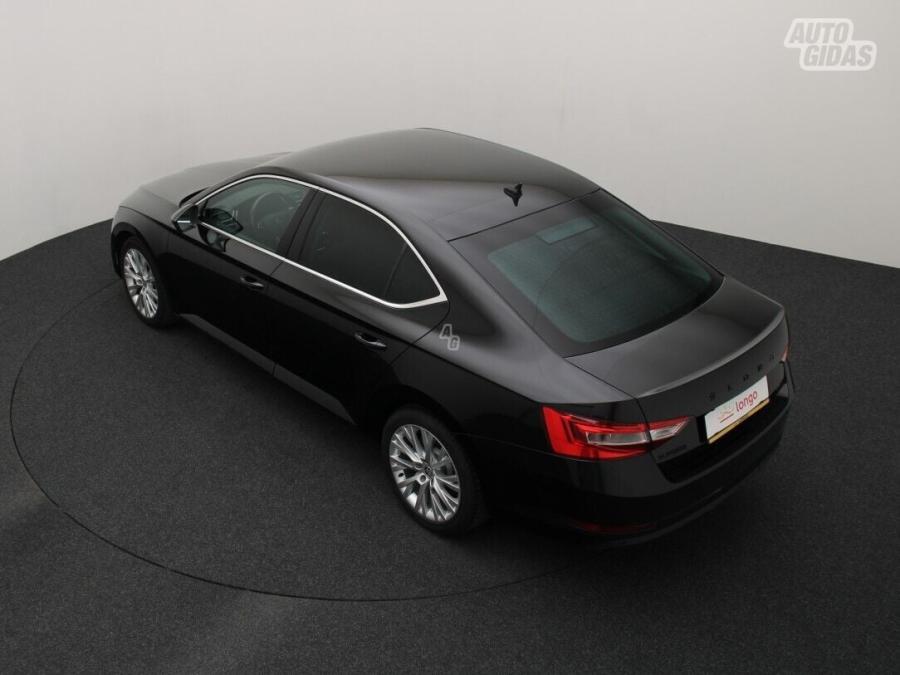 Black Skoda SuperB 2021 in Vilnius, with an engine capacity of 1.50 L and mileage of 169 thousand km for 18199 €, photo 12 on AUTOMOTO.COM.LV