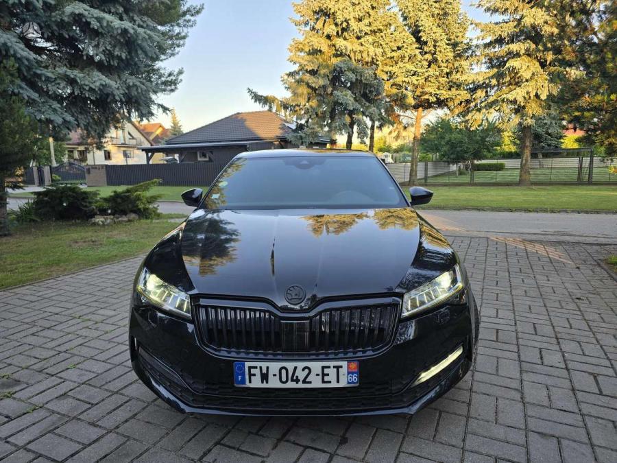 Black Skoda SuperB 2021 in Kaunas, with an engine capacity of 1.97 L and mileage of 260 thousand km for 16300 €, photo 4 on AUTOMOTO.COM.LV