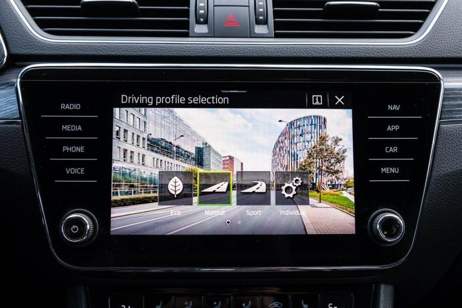 Melns Skoda SuperB 2021 Rīga, ar dzinēja tilpumu 1.40 L un nobraukumu 52 tūkst. km par 24900 €, foto 21 vietnē AUTOMOTO.COM.LV