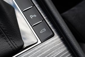 Melns Skoda SuperB 2021 Rīga, ar dzinēja tilpumu 1.40 L un nobraukumu 52 tūkst. km par 24900 €, foto 24 vietnē AUTOMOTO.COM.LV