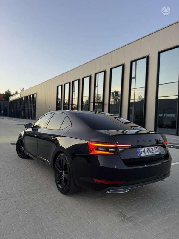 Black Skoda SuperB 2021 in Vilnius, with an engine capacity of 1.97 L and mileage of 240 thousand km for 19900 €, photo 1 on AUTOMOTO.COM.LV