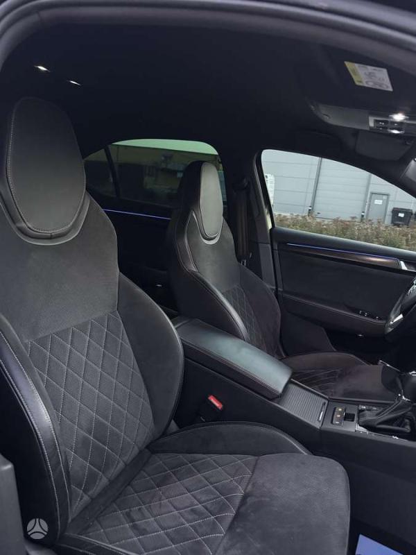 Black Skoda SuperB 2021 in Vilnius, with an engine capacity of 1.97 L and mileage of 240 thousand km for 19900 €, photo 5 on AUTOMOTO.COM.LV