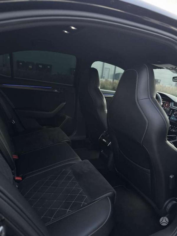 Black Skoda SuperB 2021 in Vilnius, with an engine capacity of 1.97 L and mileage of 240 thousand km for 19900 €, photo 8 on AUTOMOTO.COM.LV
