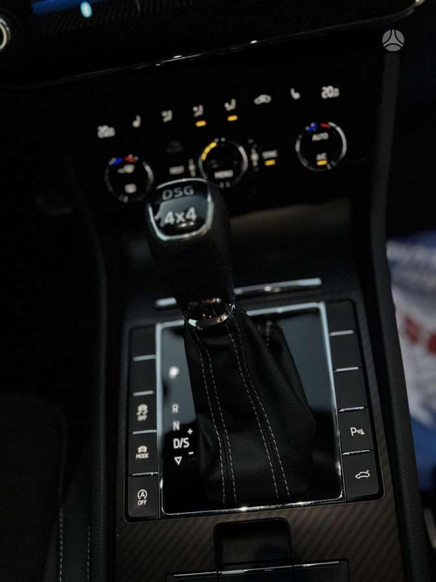 Melns Skoda SuperB 2021 Viļņa, ar dzinēja tilpumu 1.97 L un nobraukumu 240 tūkst. km par 19900 €, foto 13 vietnē AUTOMOTO.COM.LV