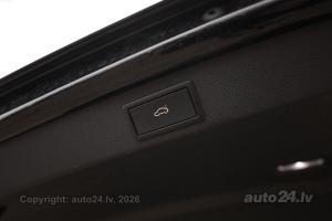 Black Skoda SuperB 2022 in Jelgava, with an engine capacity of 1.40 L and mileage of 123 thousand km for 24851 €, photo 14 on AUTOMOTO.COM.LV