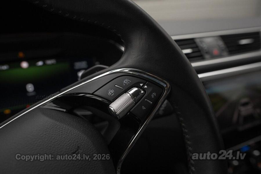 Black Skoda SuperB 2022 in Jelgava, with an engine capacity of 1.40 L and mileage of 123 thousand km for 24851 €, photo 21 on AUTOMOTO.COM.LV